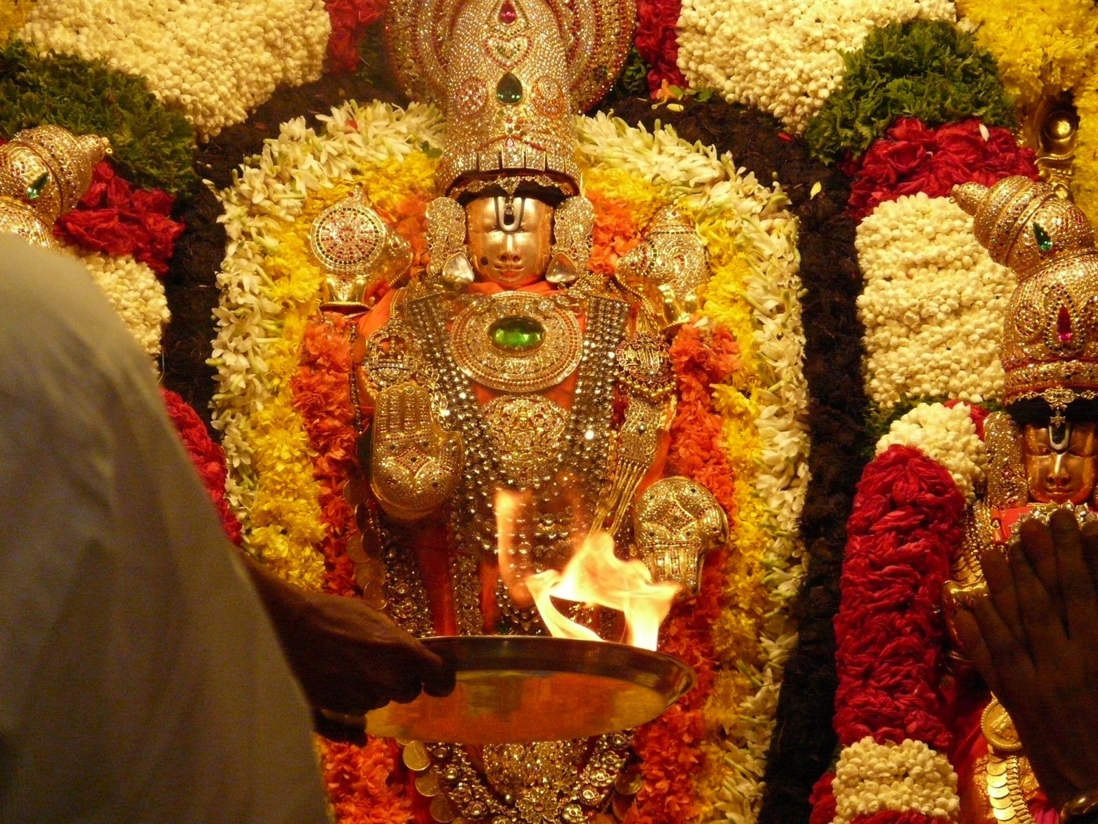 Lord Balaji HD Images & Wallpapers - DivineInfoGuru.com