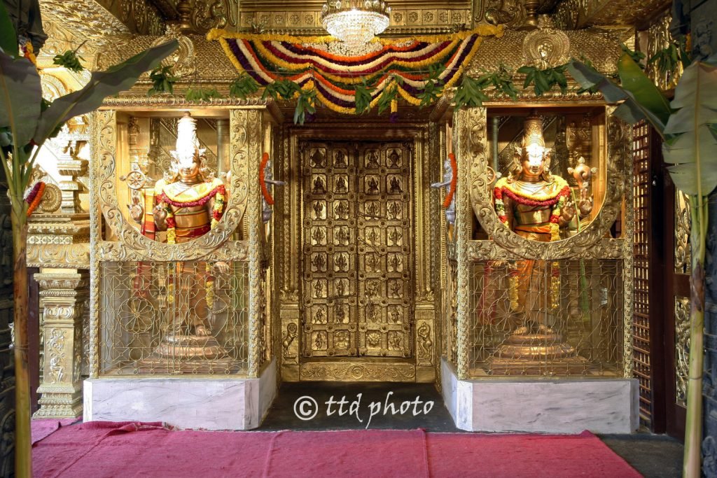 Tirumala Temple HD Images & Wallpapers - DivineInfoGuru.com